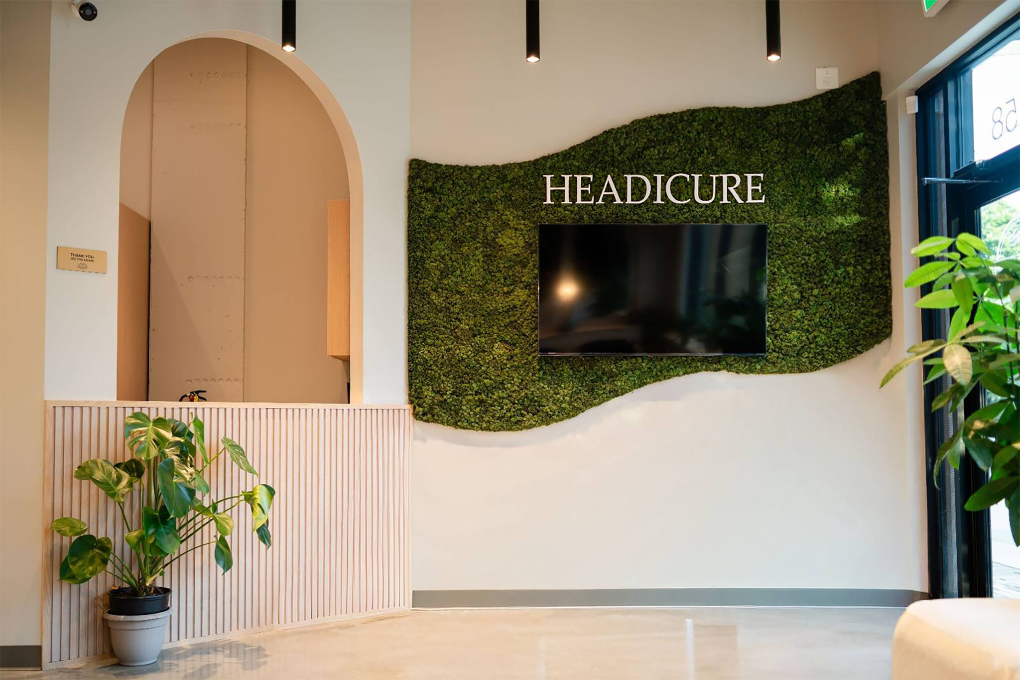 Headicure Head Spa | Ark & Mason
